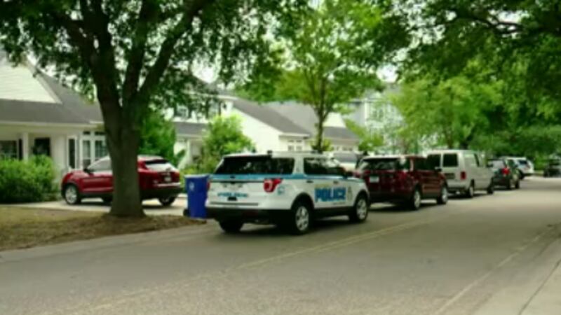 Police investigating shooting in Myrtle Beach; 1 hurt Police investigating shooting in Myrtle Beach; 1 hurt